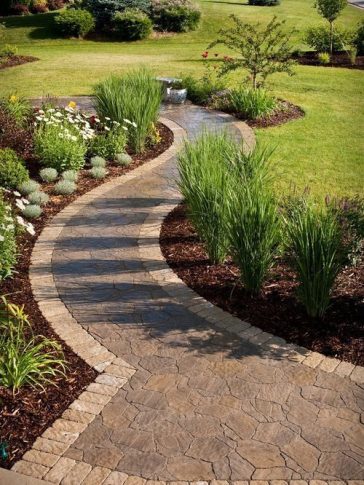 40 Simply Amazing Walkway Ideas For Your Yard - Page 11 - Gardenholic