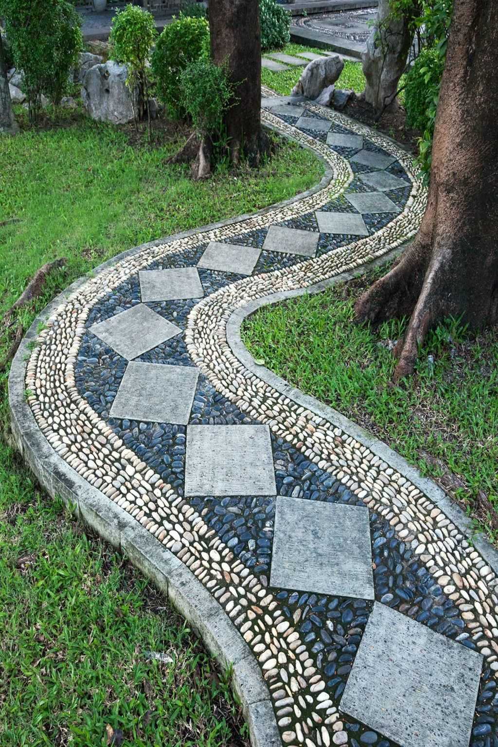 40 Simply Amazing Walkway Ideas For Your Yard - Page 20 - Gardenholic