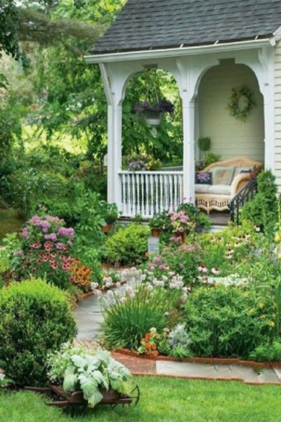 30 Gorgeous Low-maintenance Front Yard Ideas - Page 7 - Gardenholic