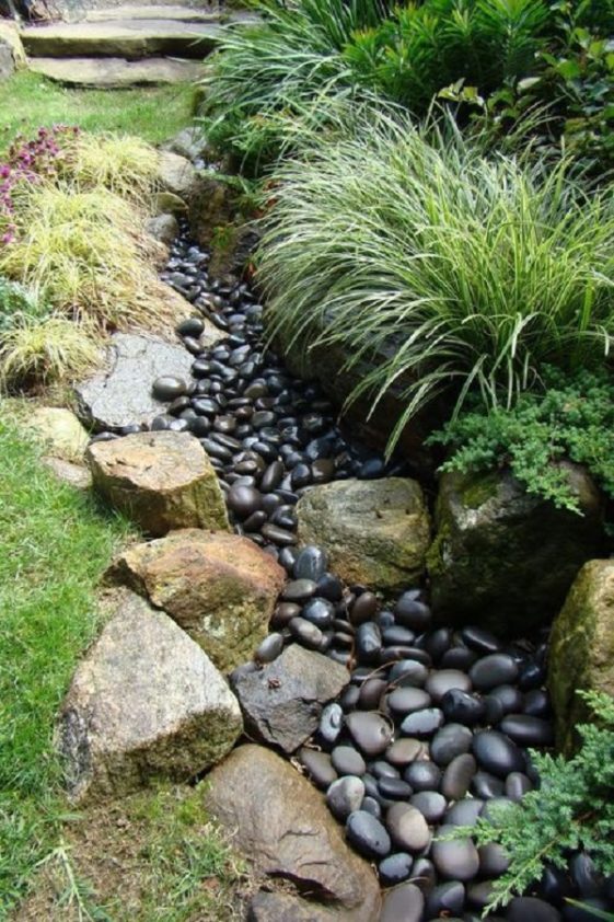 30 Great Rain Garden Landscaping Design Ideas - Page 7 - Gardenholic